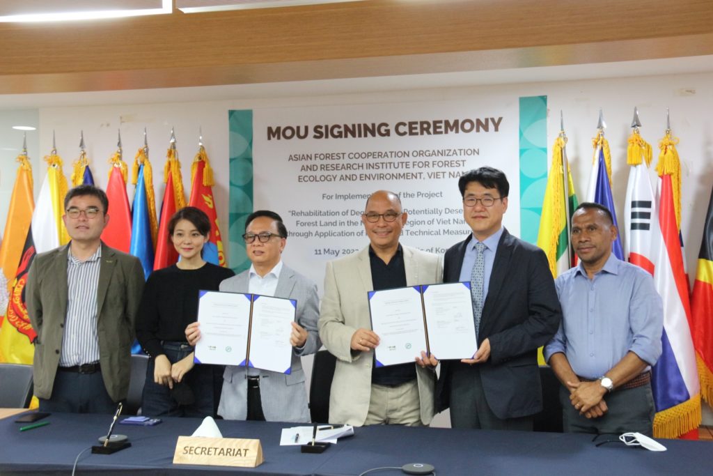 AFoCO inks MoU for new project in Viet Nam with Research Institute for Forest Ecology and ...